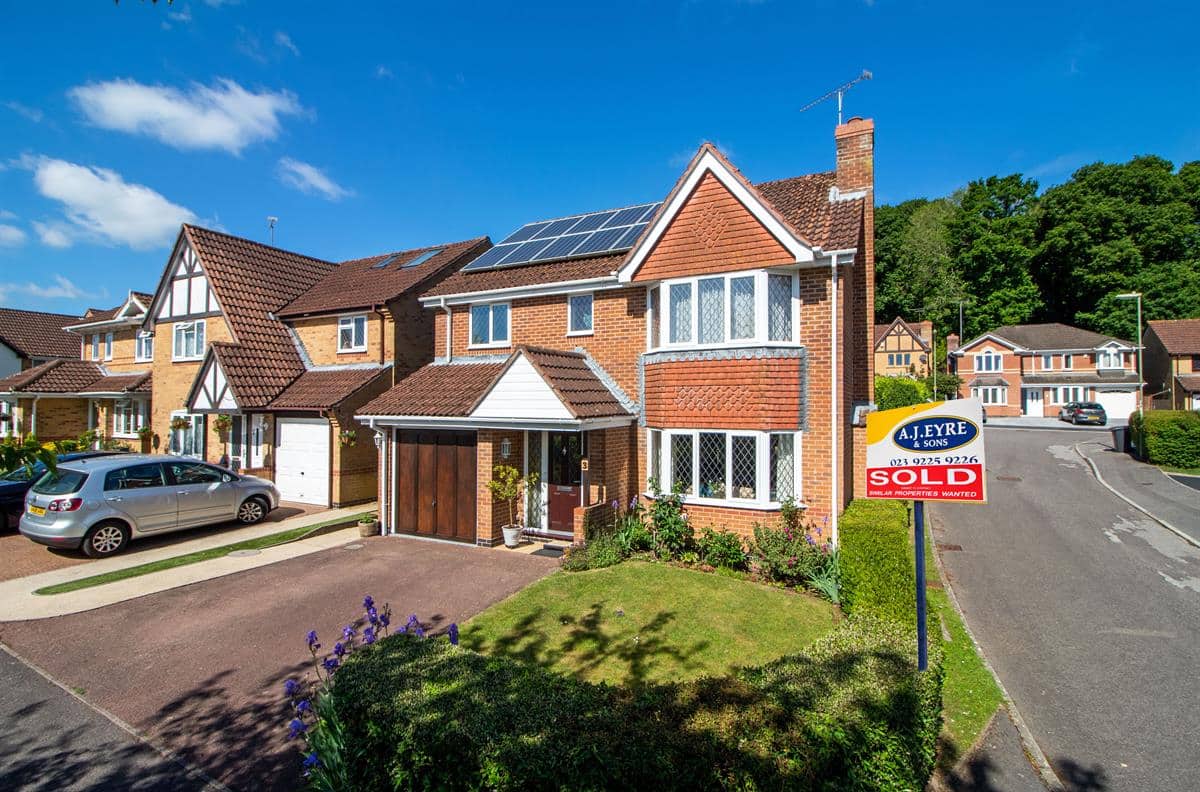 Pentere Road, Lovedean, PO8 9HG | A.J.Eyre and Sons